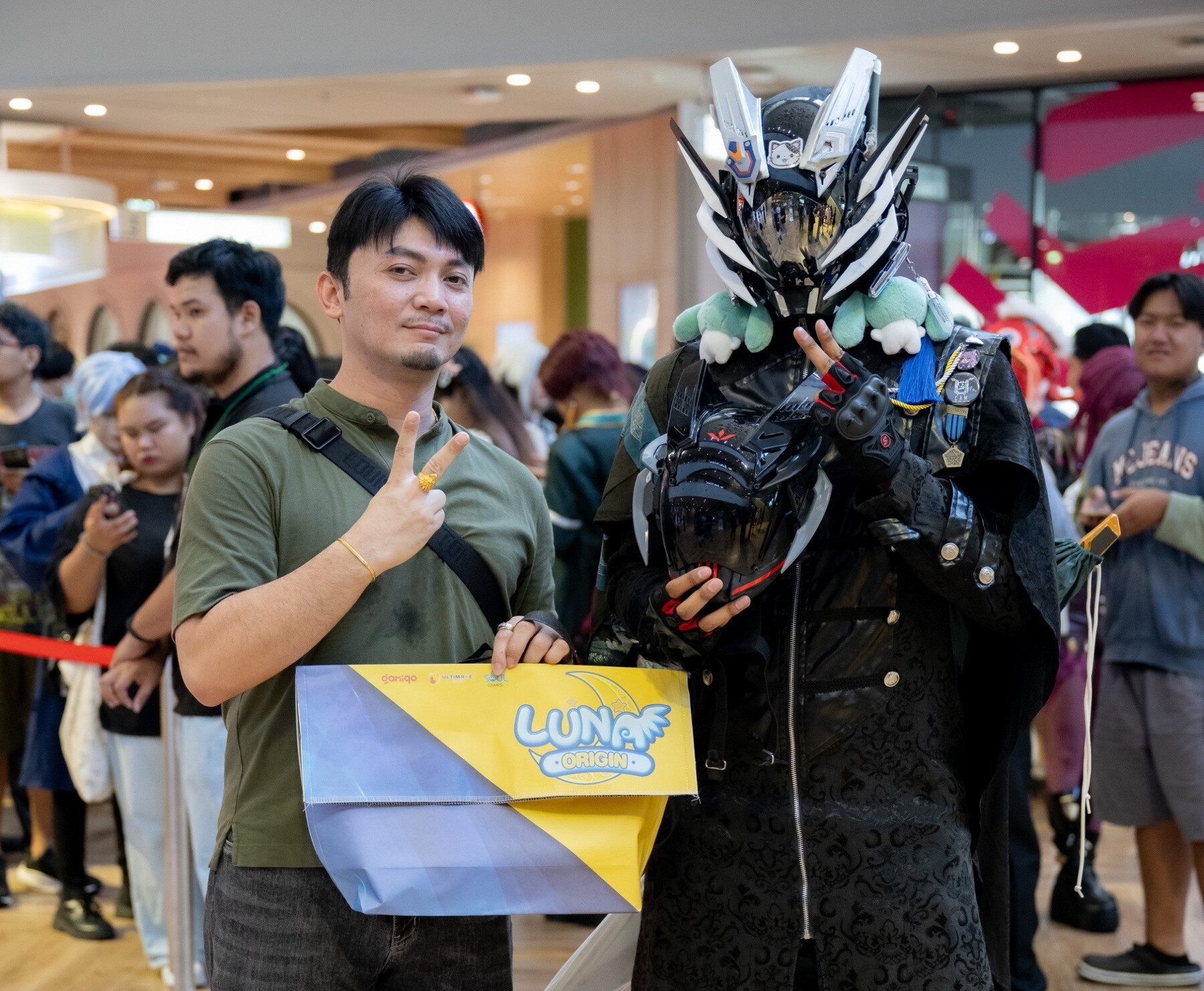 LUNA ORIGIN ฉีกกฎวงการเกม จัดรถแห่กลางกรุง ฉลองเซิร์ฟใหม่ LOCUS ของ ...