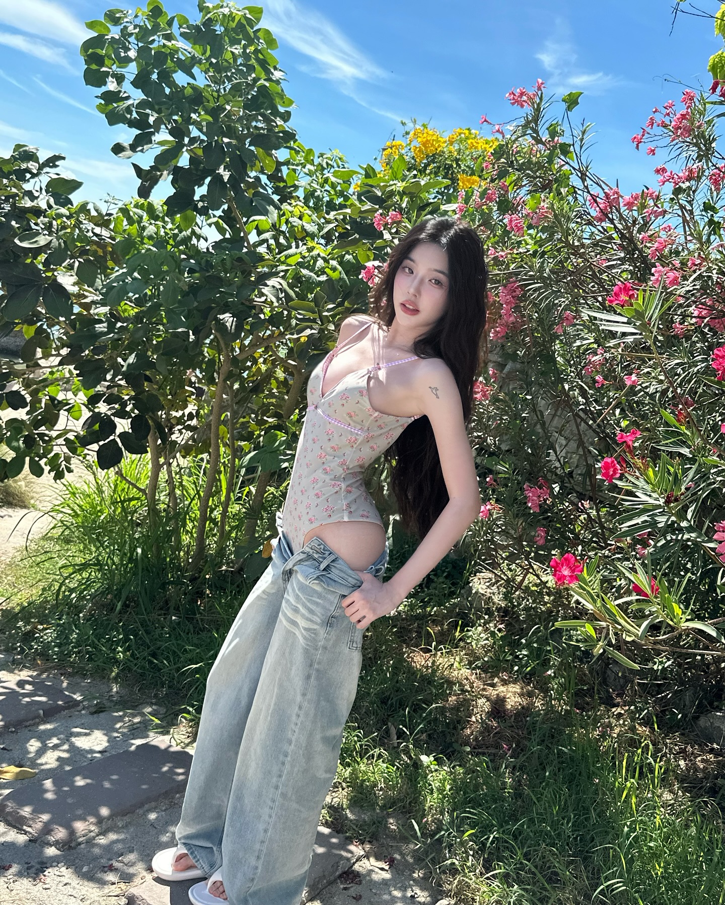 n.niniee 1 เซท 18+